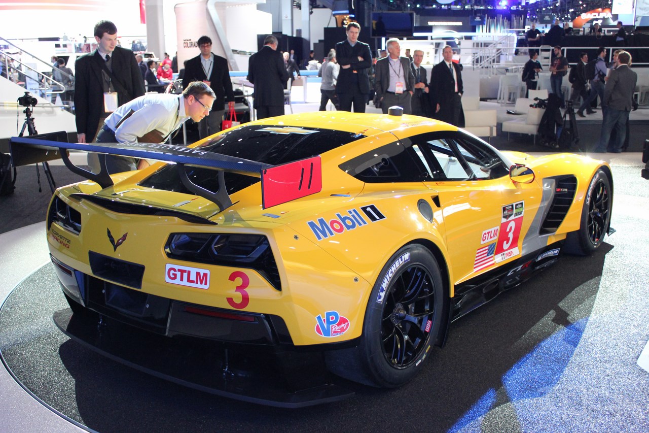 Corvette C7.R rear three quarter right at NAIAS 2014