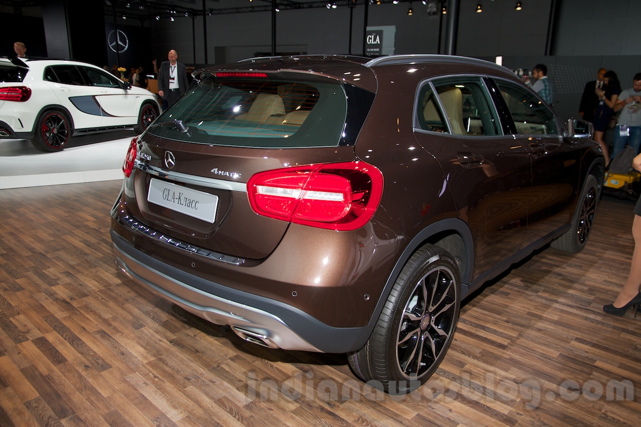 Mercedes GLA rear right three quarter at the Moscow Motorshow 2014