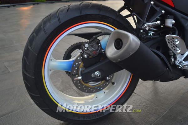 Yamaha R25 modified in Indonesia rear wheel