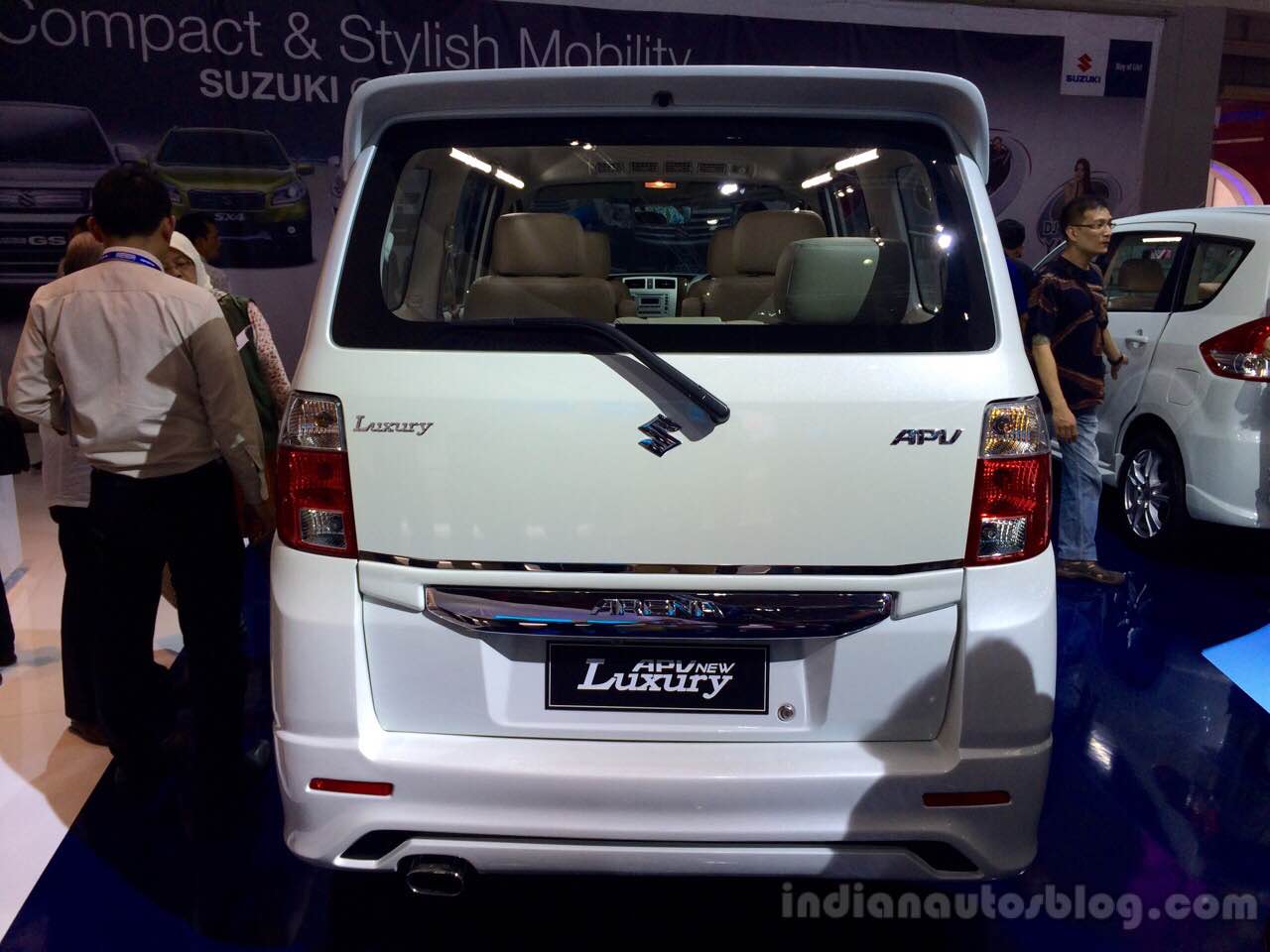 Suzuki APV Luxury at the 2014 Indonesia International Motor Show rear
