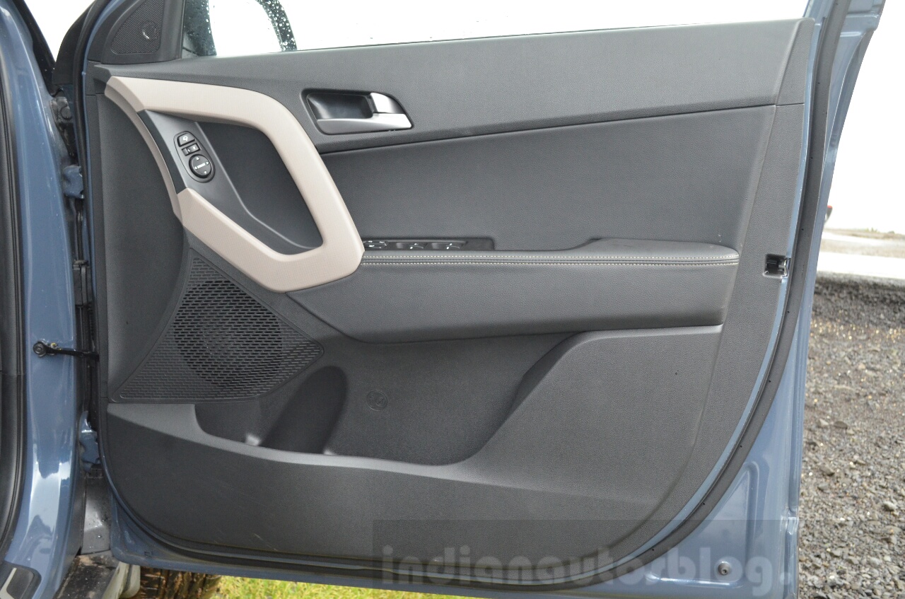 Hyundai Creta Diesel door trim Review