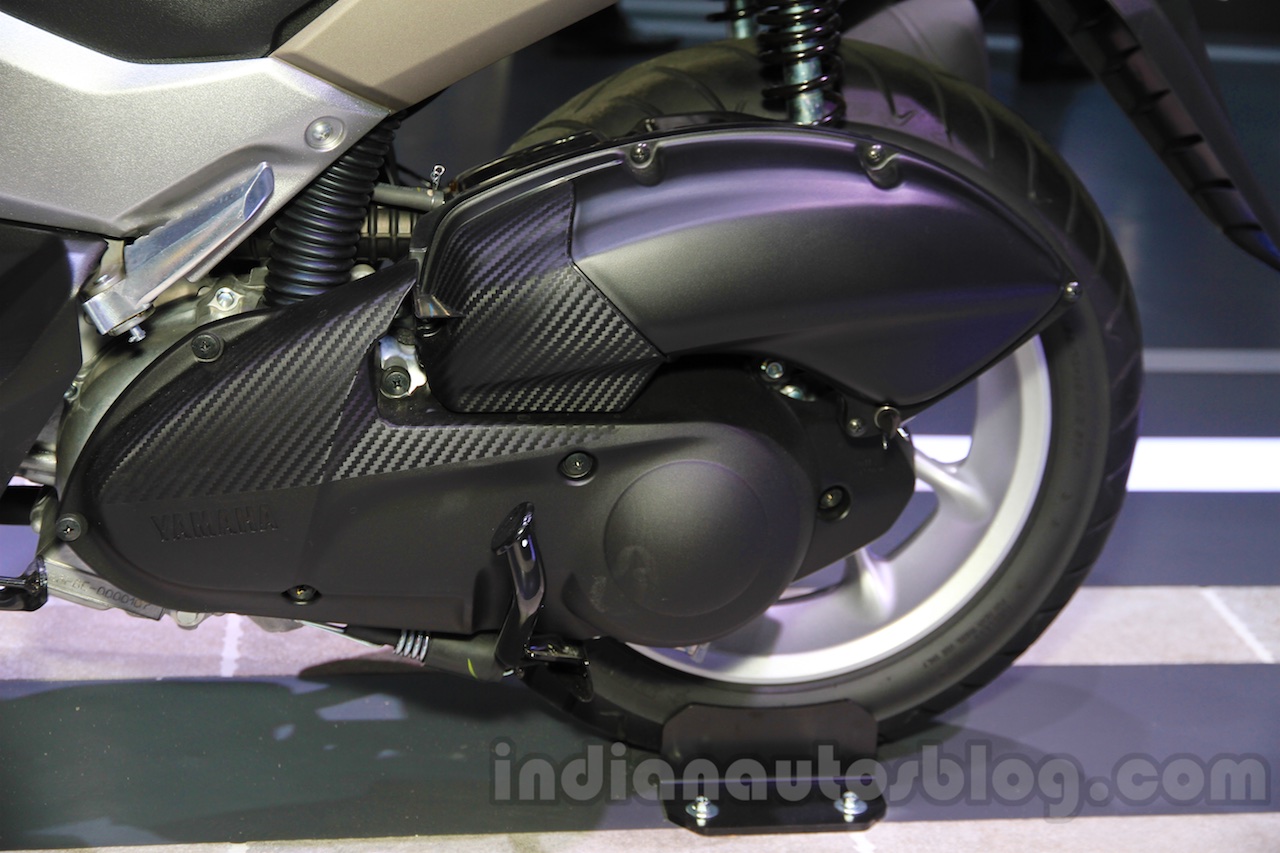Yamaha NMAX 125 wheel at 2015 Tokyo Motor Show