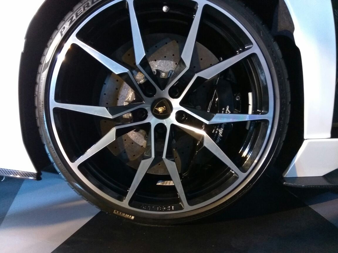 Lamborghini Aventador Rims at Christy Nathan blog
