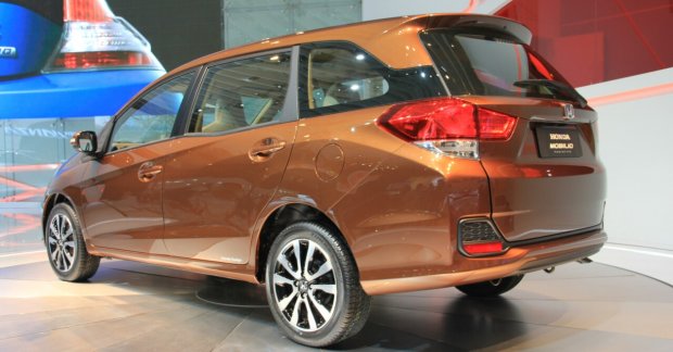 Honda Mobilio MPV to be shown at the 2014 Auto Expo