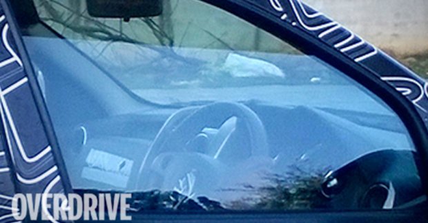 Renault Duster facelift spied with new center console