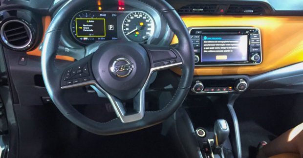 Nissan Kicks compact SUV in the flesh - Live Images