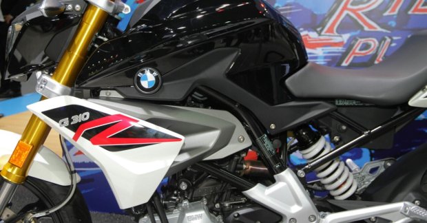 American reviews give the thumbs up to the BMW G310 R