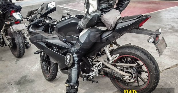 Yamaha R15 v3 flaunts its tail section in the latest pictures