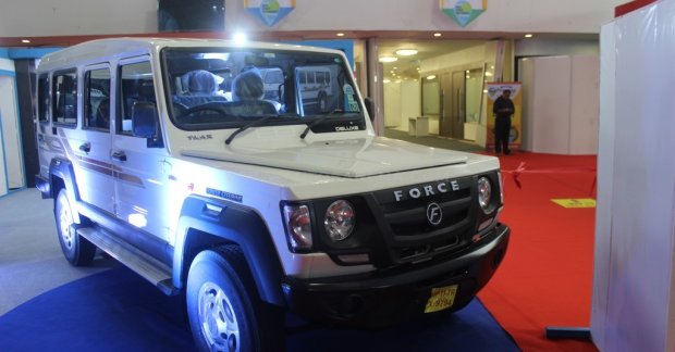 New Force Trax Cruiser Deluxe showcased at Prawaas 2017