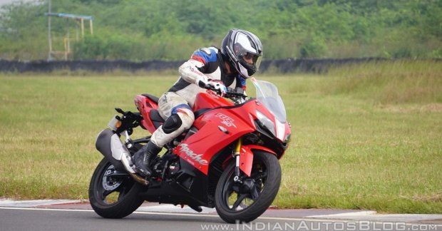TVS Apache RR 310 vs KTM RC 390 - Spec Comparison