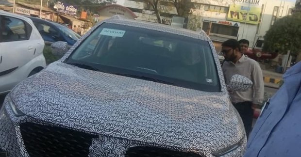 Baojun 530-based SUV spied with the MG grille for the first time
