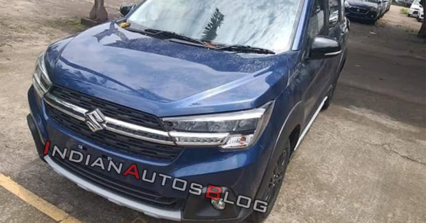 Maruti XL6 spied in detail ahead of tomorrow launch