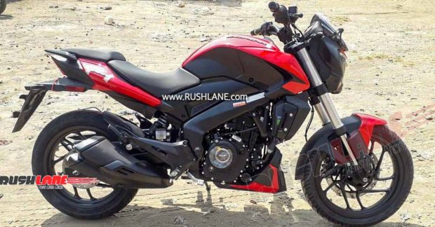 Bajaj Dominar 250 now reaching dealerships, spied in two colours