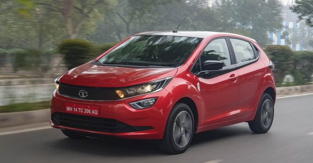 Tata Altroz Petrol Commands Twice The Waiting Period Of Diesel Variants