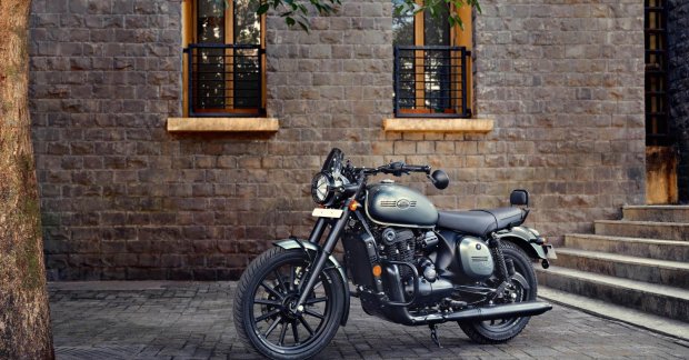 Jawa 42 & Yezdi Roadster Now Available in New Colour Options