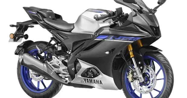 Yamaha R15M Carbon Fibre Pattern With New Features Launched in India