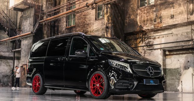 Red and Black Twist: A Mercedes V-Class That Turns Heads